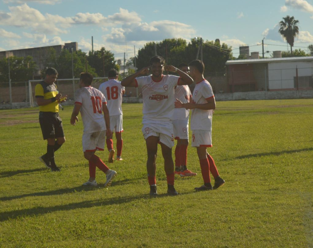 Programa Offside - "RESI" SE LO DIO VUELTA A INDEPENDIENTE Y QUEDÓ PUNTERO EN SOLEDAD